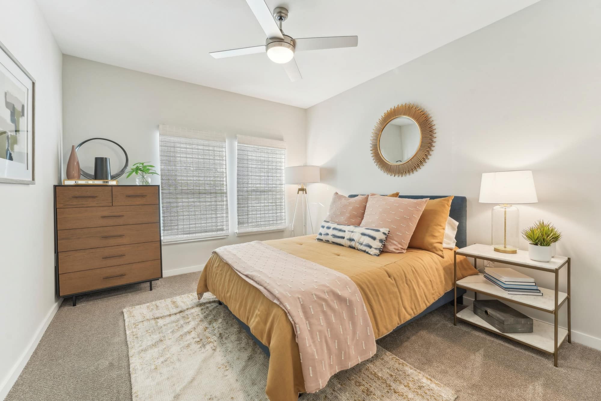 Gallery | Lake Gibson Apartments | Lakeland, FL